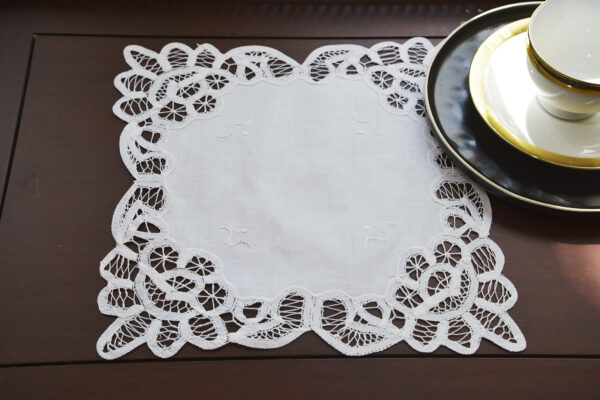 Square Battenburg Lace – Battenburg Happy Hearts